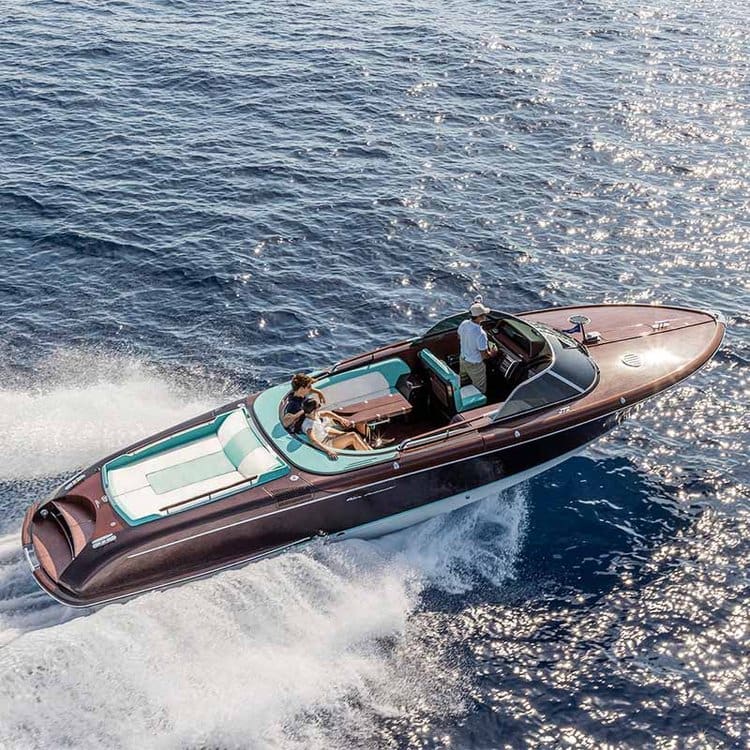 A Guide to the Best Tenders for Yachts in 2025